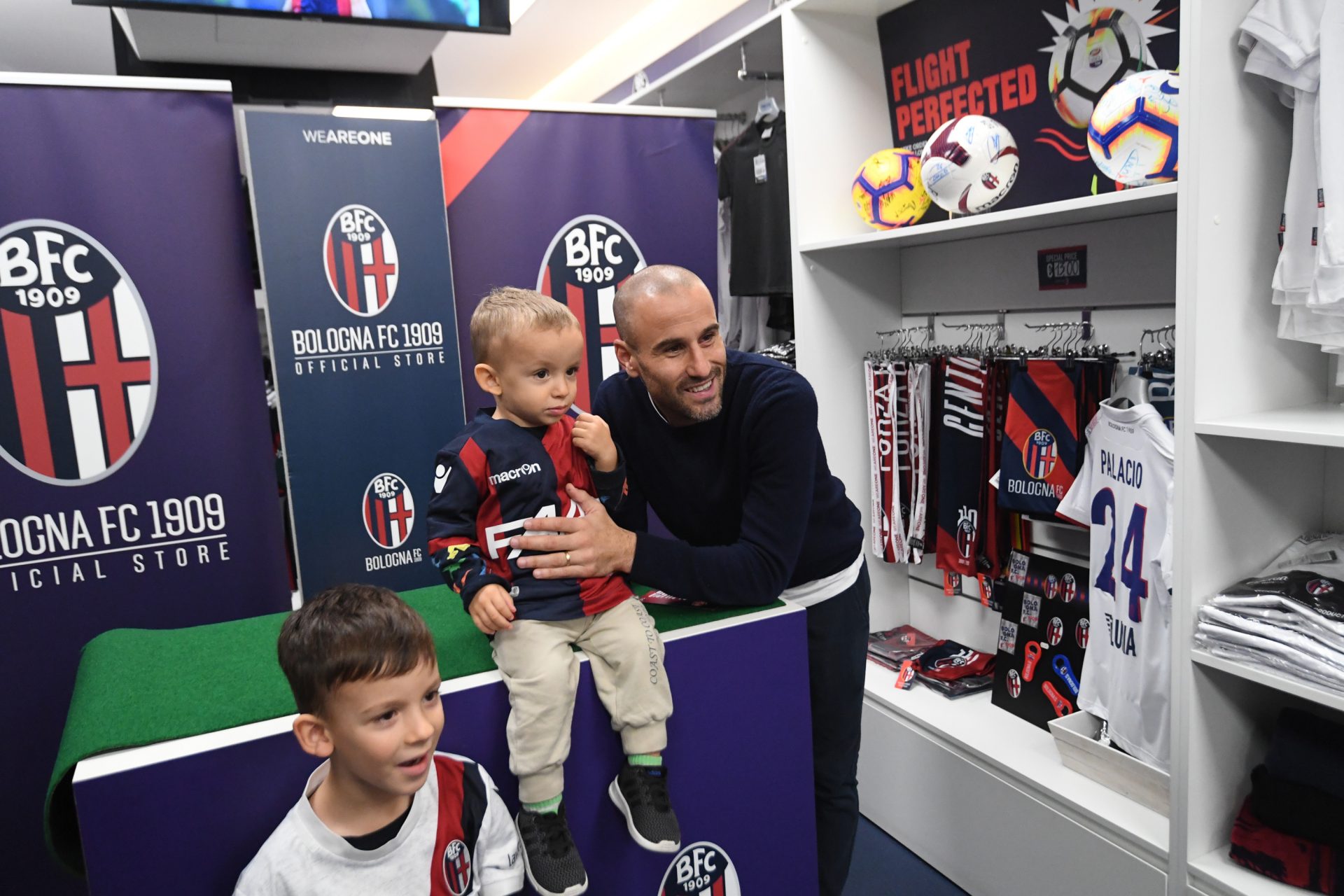 La gallery di Palacio al Bfc Official Store – Bolognafc